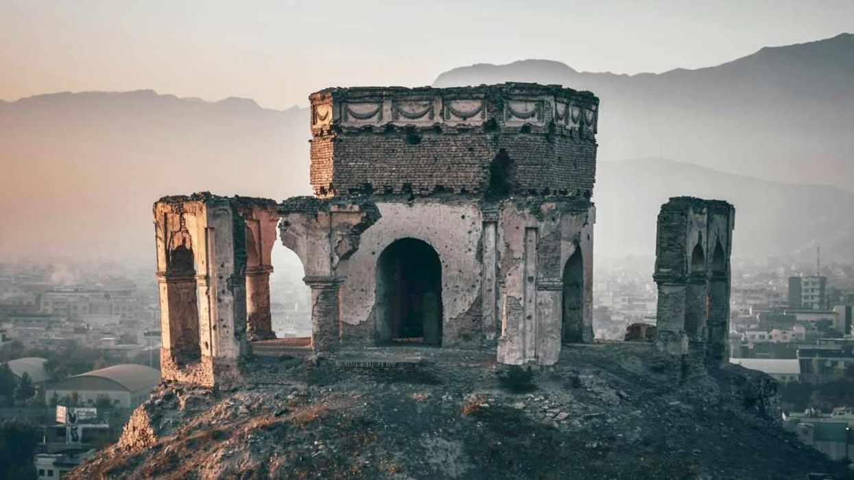 Archaeologists stunned after discovering a 640-year-old castle under a ... Archaeologists stunned after discovering a 640-year-old castle under a ...