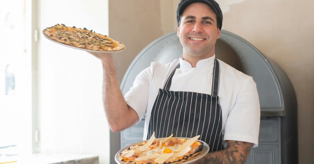 Pizza shop owner receives heartfelt apology from man who didn't pay for ...