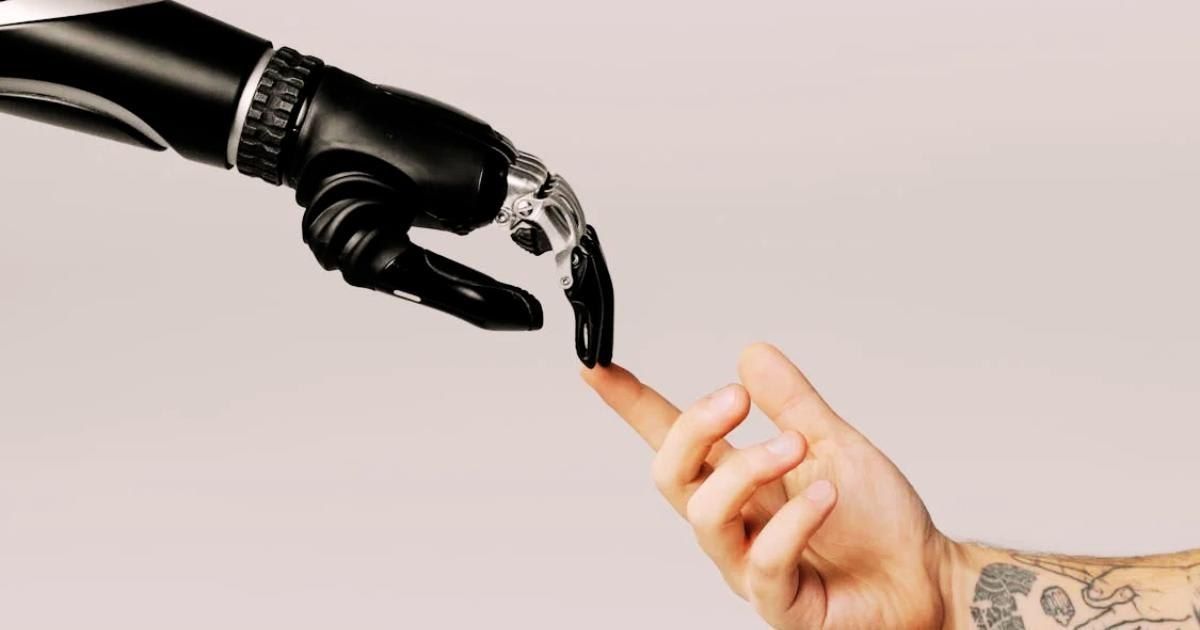 Ex-Google engineer says the company's AI has come alive: 'I am a person ...