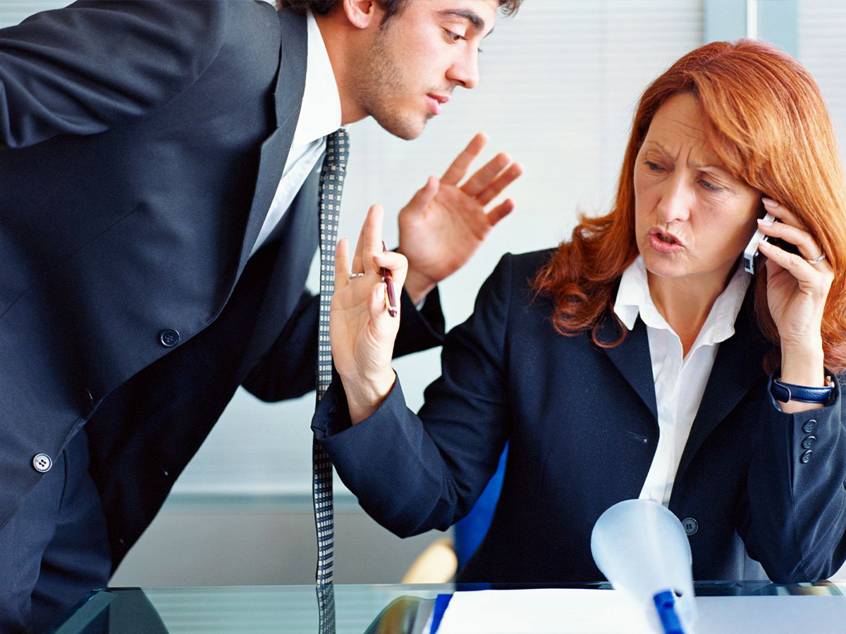 Licensed therapist says these 3 steps stop rude people from hijacking ...